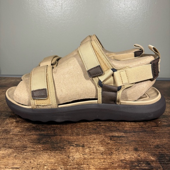 Hey Dude | Shoes | Hey Dude Carson Sandal Sport Mode Tan Brown Mens ...